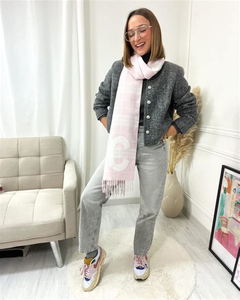 11 Gray Jeans Outfit Ideas You Must Try This Year The Wandering Girl