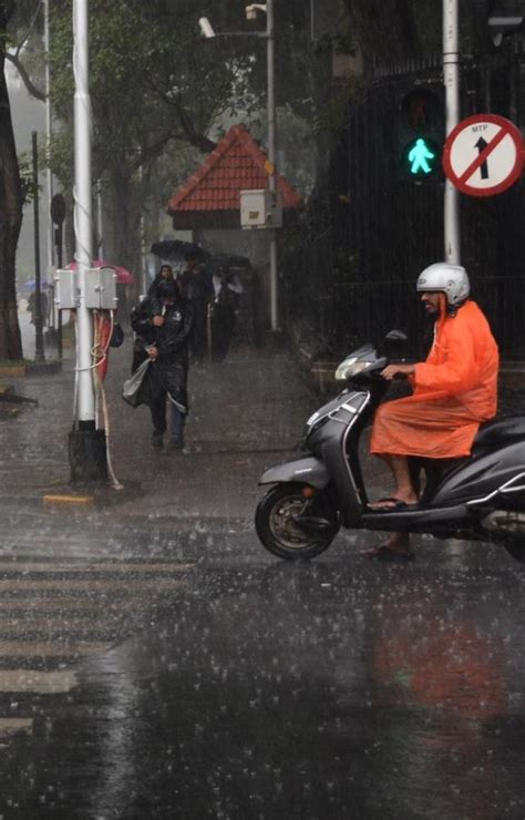 Mumbai Witnesses Rains In Parts Of City On Thursday