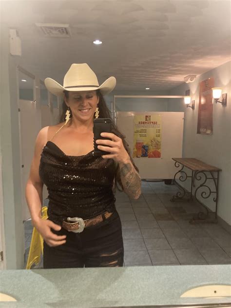 Another Bar Another Flash Rcountrysluts