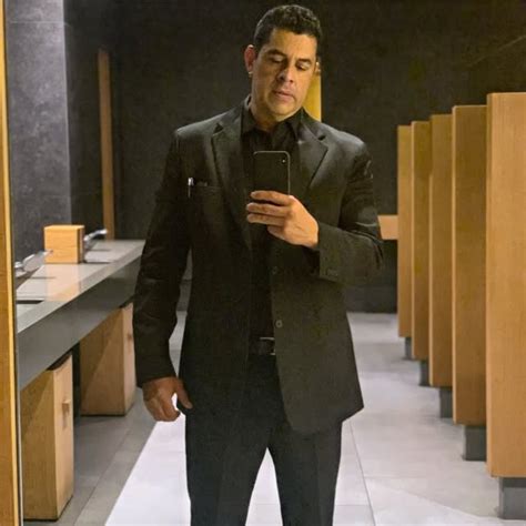 Sergio Ulises Zaldivar Checozaldivar • Threads Say More