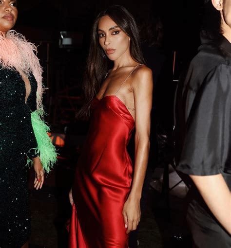 Saiba quem é Inès Rau modelo trans apontada como affair de Mbappé
