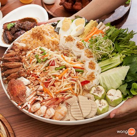 ส้มตำชั้นหวัง • 650 บาท ร้าน นายหัวคาเฟ่ And ชั้นหวังเรสเตอรองท์ นครนายก