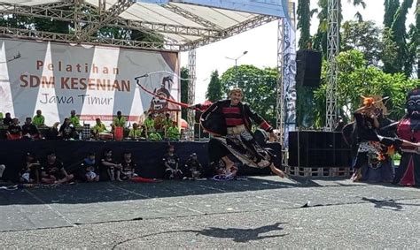 Pemerintah Belum Maksimal Perhatikan Seni Tradisional Di Jember