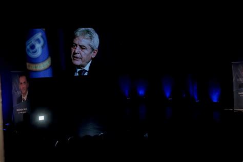 Ахмети Согласно статутот во ДУИ не се дозволени фракции секое делување спротивно на статутот е