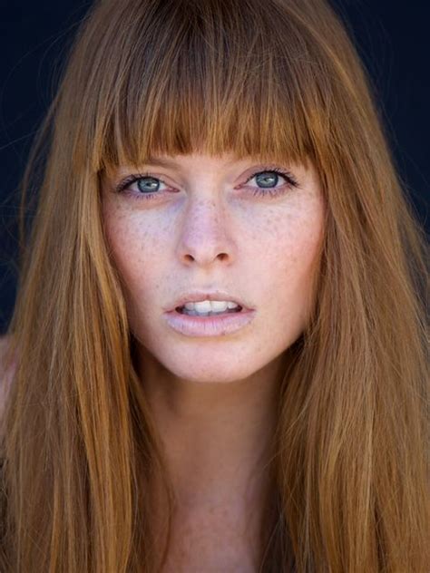 [chloe Hurst] Biografia Altura Idade Aniversário E Signo