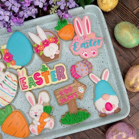 Bunny Hugging Carrot Cookie Cutter — The Cookie Countess
