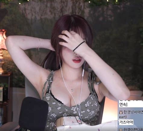 한갱 끈 원피스 레이스 블랙 브라 가슴골 후방주의 짤티비 Jjtv Kr