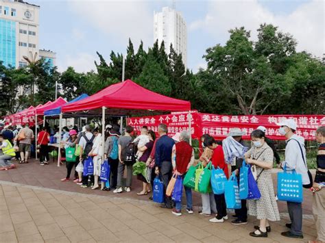 红塔区市场监管局积极开展安全月宣传咨询日活动生产相关领域