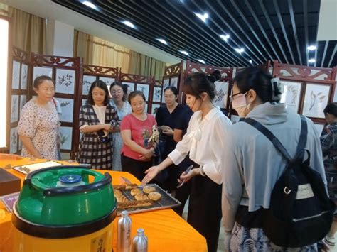 构建中医药特色劳动教育基地，赋能市中小学生全面发展——泰安市教育科学研究院来我院考察调研 学院要闻 新闻网 山东医药技师学院