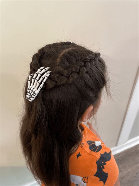 Easy Spooky Halloween Hairstyles For Girls School Run Messy Bun
