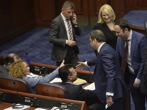 Собраниска расправа за доверба на Владата на РМ • Webohrid