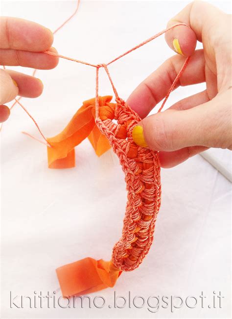 Knittiamo Con Martina E Roberta Braccialetto In Fettuccia