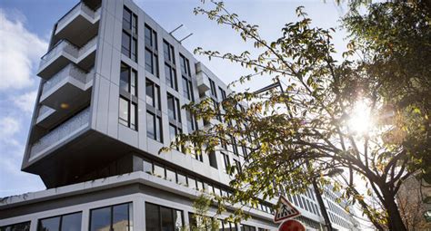 Cnp Assurances Lautorité De La Concurrence Se Penche Sur Le Rachat