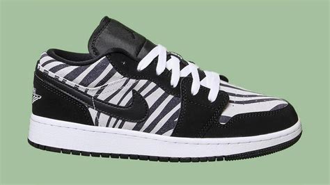 Cop This Air Jordan 1 Low Zebra For The Wild Price Of £49 The Sole