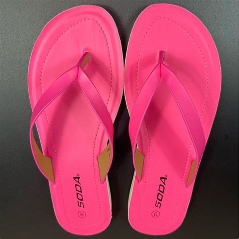 Soda Ella Neon Pink Flip Flops Womens Nwt Pink Flip Flops Flip