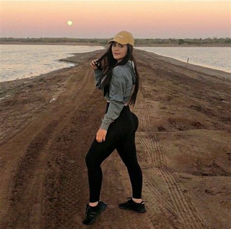 Pin By Jennifer On Outfits Outfits With Leggings Casual Sporty