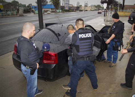 Us Immigration Agents Arrest Hundreds In Nationwide Sweep