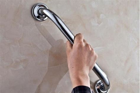 3 Conseils Pour Choisir Une Barre D Appui Douche Senior