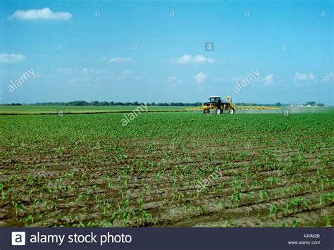 Agriculture Chemical Application Post Emergence Herbicide High