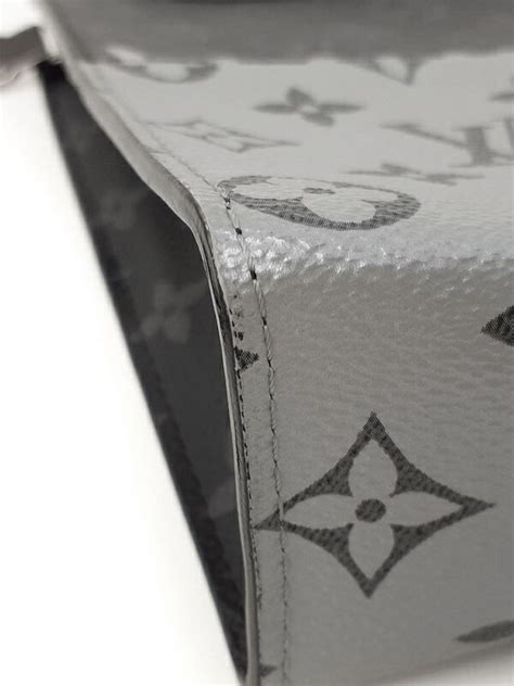 【louis Vuitton】ルイヴィトン『モノグラム エクリプス スプリット ポシェット ヴォワヤージュmm』m63039 メンズ クラッチ