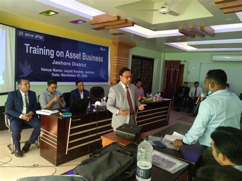 Mohammad Rafiqul Islam Shikder On Linkedin Conducting Training On