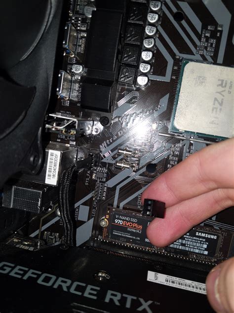 Can I Plug An Aio Pump 3 Pin Power Into A 4 Pin Led Cpu R Pcbuildhelp