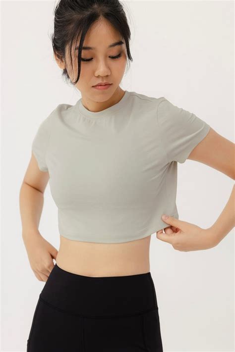 Aire Cropped Tee In Choco Fash Mob