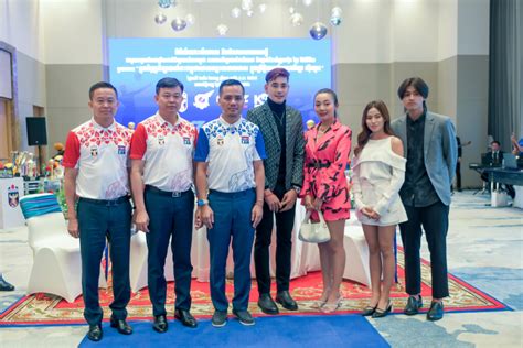 សេដ្ឋកិច្ចពិភពលោកមិនឋិតថេរ ខ្មែរស្រលាញ់ខ្មែរ