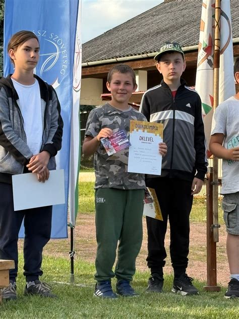 Sásdi Általános Iskola Sásdi Általános Iskola Oldala