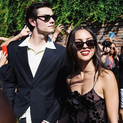 Olivia Rodrigo And Boyfriend Louis Partridge Enjoy Rare Outing Viff