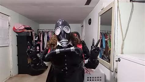 Chibi Moon 透明 Pv C 女仆锁 Eva 头盔 Kigurumi 打扫浴室（固定） Xhamster