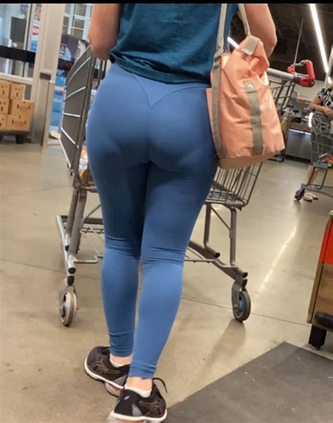Easily The Sexiest Gilf With Sexy Ass Vpl Oc Spandex Leggings