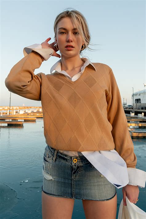 Kate Sutton Select Miami Select Model Management