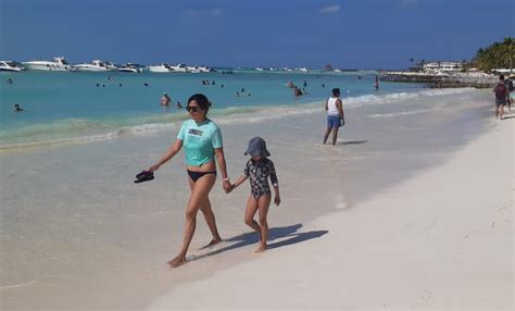 Libres De Sargazo Playas De Isla Mujeres Quadratin Quintana Roo