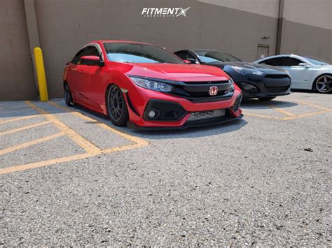 2017 Honda Civic Si With 17x9 Konig Hypergram And Nexen 245x40 On Air