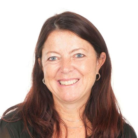 Julia Light Director Client Strategy At The Ricciardi Group The Org