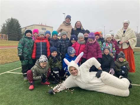 Priecīgas Lieldienas • Smiltenes Vidusskola