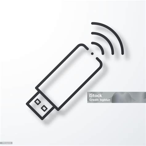 Usb 무선 어댑터 흰색 배경에 그림자가 있는 선 아이콘 3차원 형태에 대한 스톡 벡터 아트 및 기타 이미지 3차원 형태