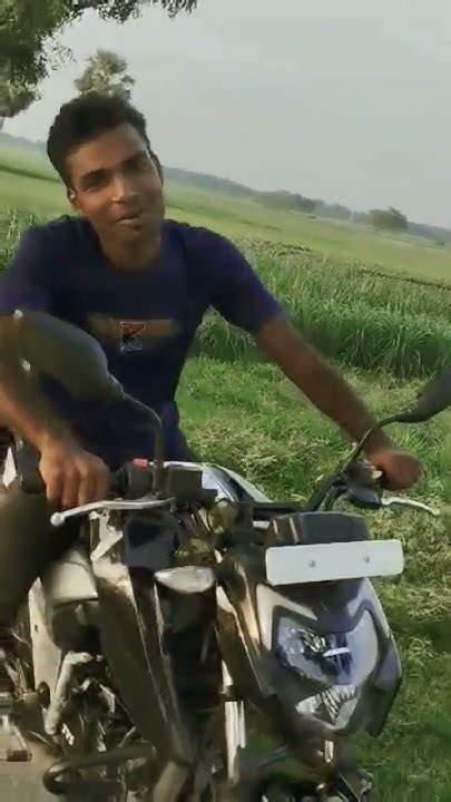 Love কষ্ট আছে সুখ নাই। দেহ আছে পাণ নাই। ভালোবাসা আছে ভালোবাসা মানুষ