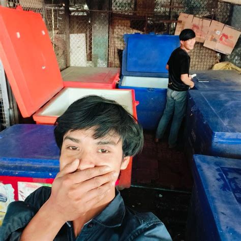 អាតឿរមកហើយវើយ😂 វីឌីអូកំប្លែងខ្លីៗ បាត់ដំបង ស្រុកឆ្ងាយ