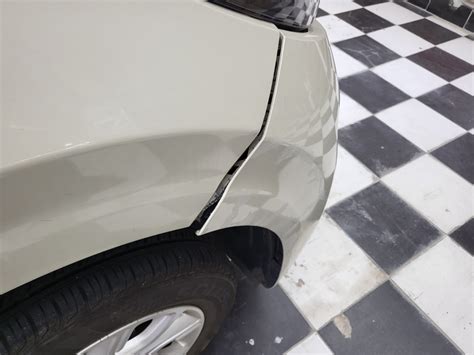 자동차수리 모닝 범퍼 날개 찢어진것 수리 흠집 부분도장 인천광택 매직터치 연수점