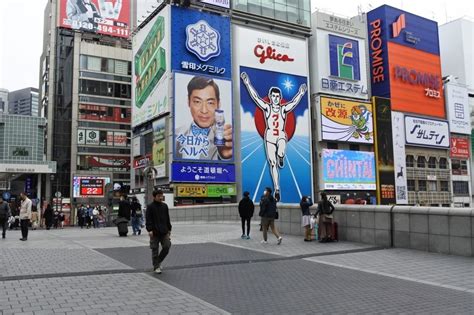时事日本自肃的第二个周末全球最大十字路口涩谷街头是这个样子 知乎