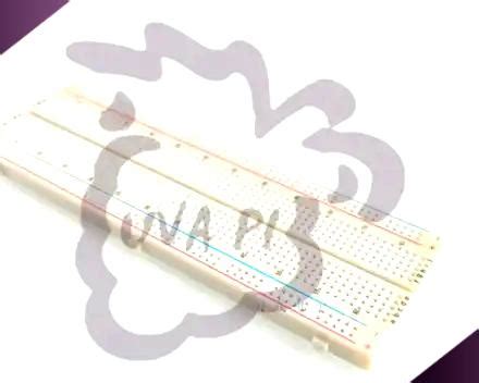 protoboard de una galleta Electrónica UVAPI Guatemala