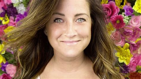 Marie Élaine Thibert Passe Chez Le Coiffeur Et Le Résultat Est à Couper