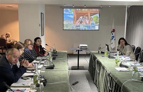 საბავშვო ბაღების პრაქტიკოსები და ექსპერტები კურიკულუმის ჩარჩოზე შეთანხმდნენ Skolamdelebi Ge