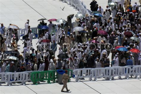 Kepadatan Masjidil Haram Jelang Puncak Haji ANTARA Foto