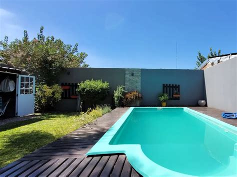 Venta Casa 4 Dormitorios 15 Años 1 Cochera 180m2 Arredondo 300