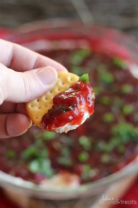 Cranberry Recipes You Can Serve With Christmas Dinner