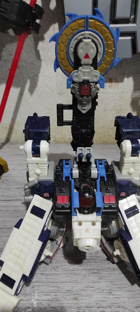 Cybertron Metroplex Base Mode 03 Rtransformemes