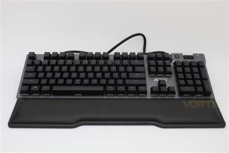 Adata Xpg Summoner Gaming Keyboard Review Packaging And First Look